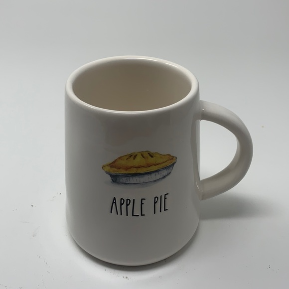 Rae Dunn | Kitchen | Rae Dunn Apple Pie Mug | Poshmark